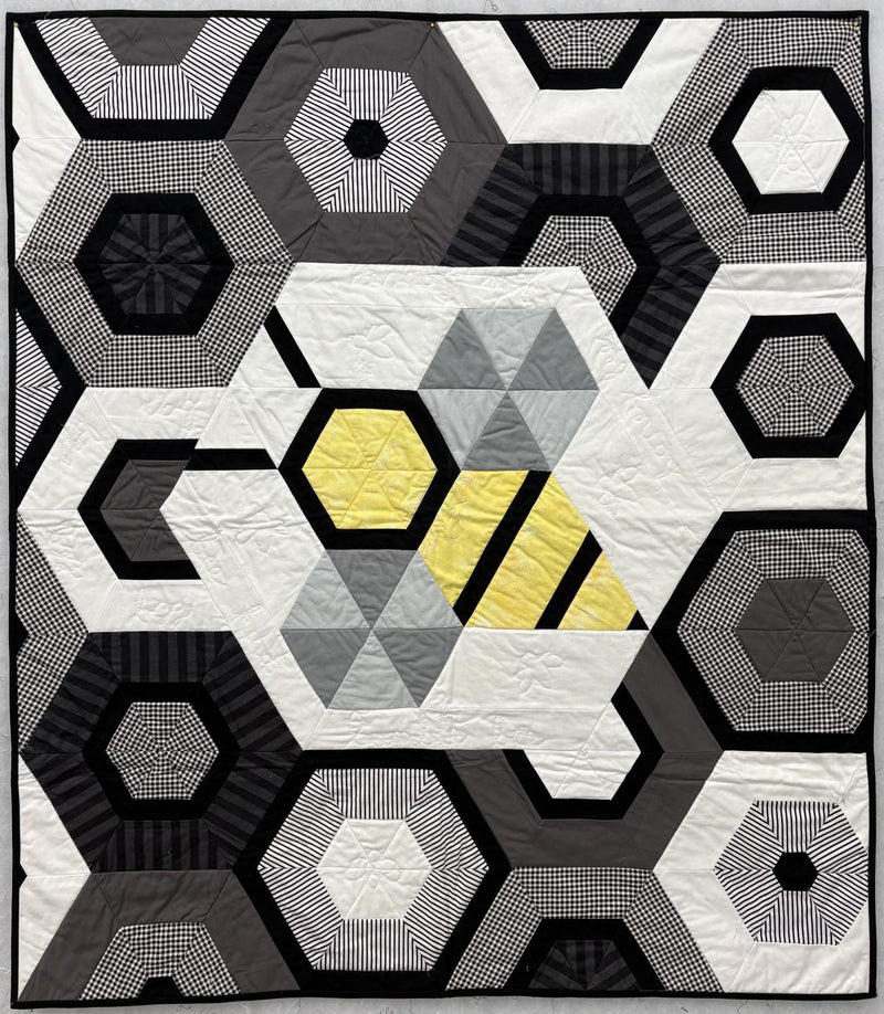 Biggy The Bee - SAMPLE - FINISHED - Quilted & Bound - 42" x 48"